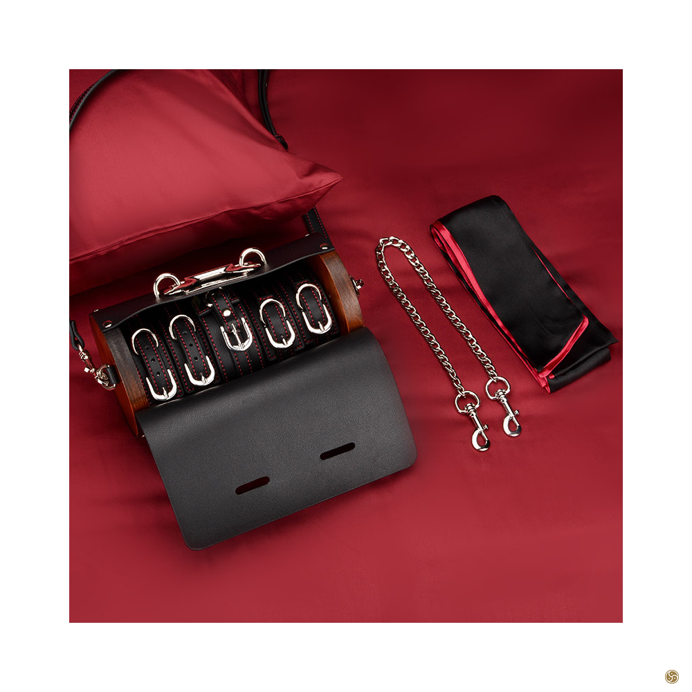 Deluxe Cross Shoulder Outdoor Restraint Training Set - OZGAGA